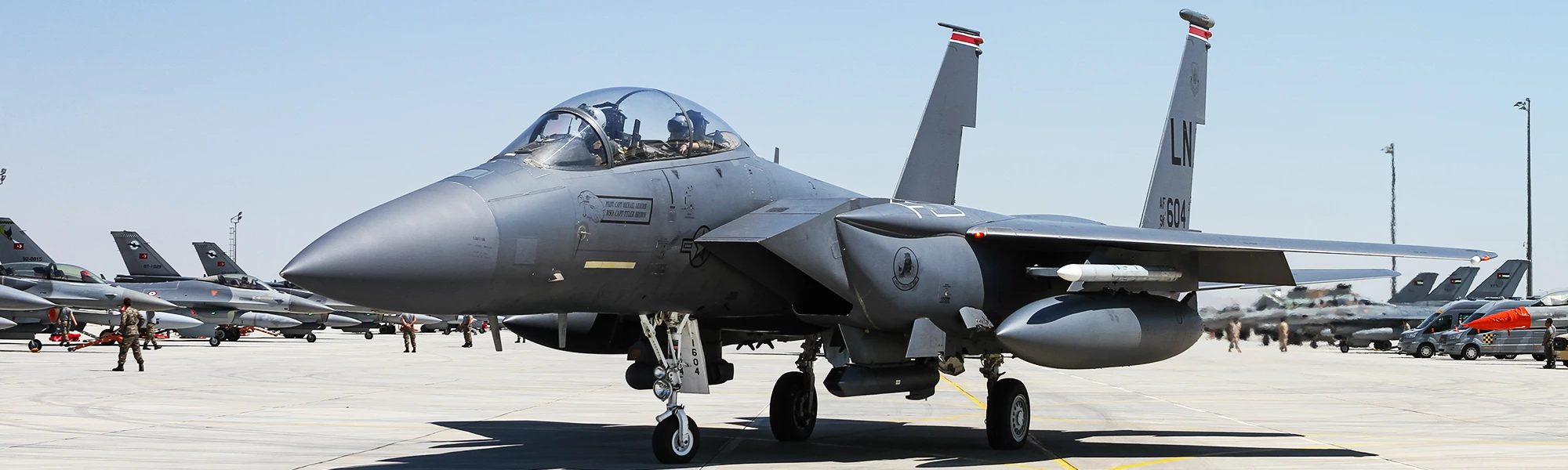F-15 Phase Aircraft Maintenance Stands | JE Technology